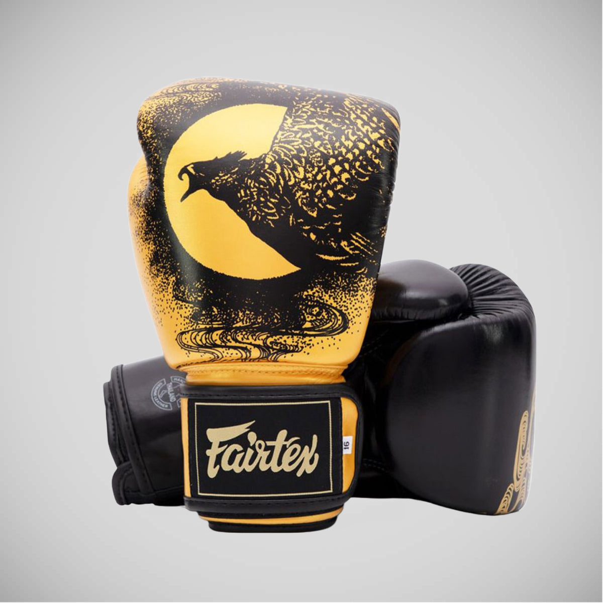 Black/Gold Fairtex BGV26 Harmony Six Boxing hansker fra Made4Fighters